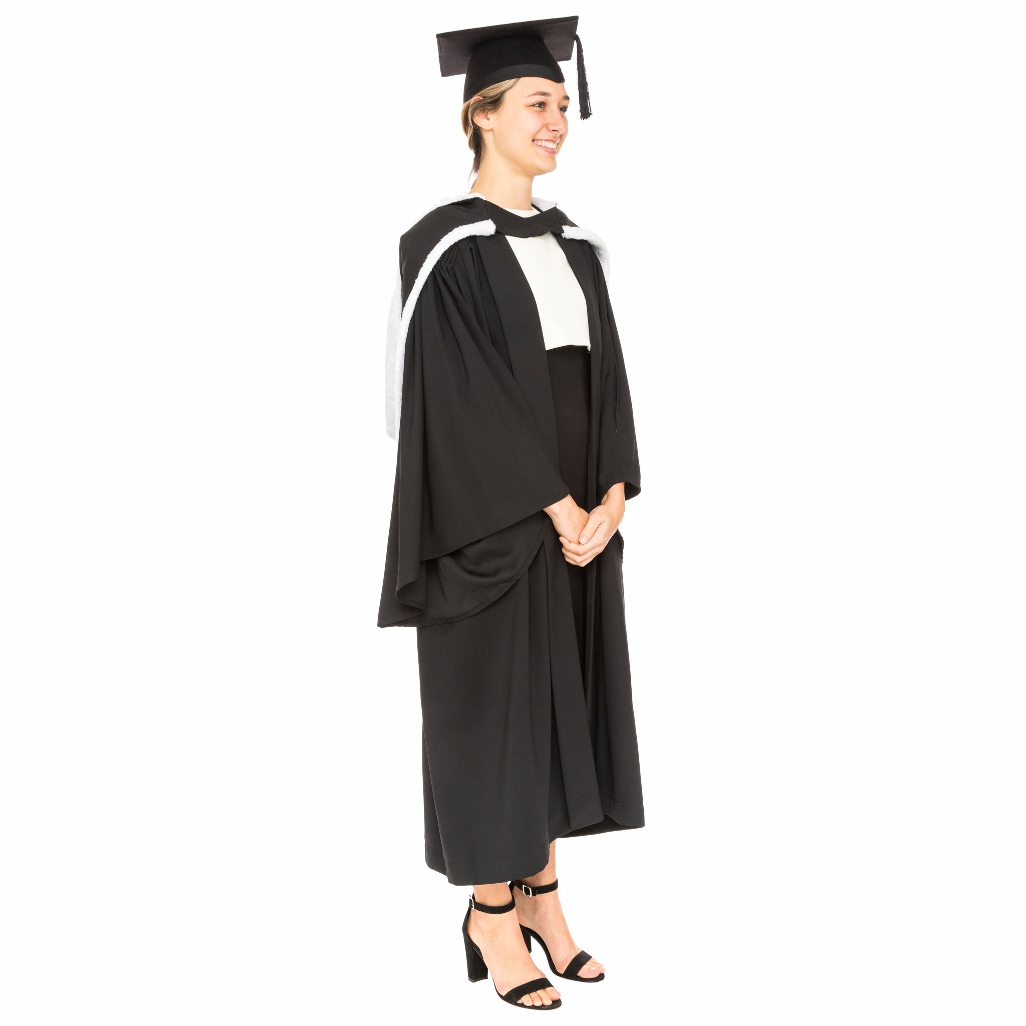 USYD Bachelor Graduation Gown Set – Churchill Gowns