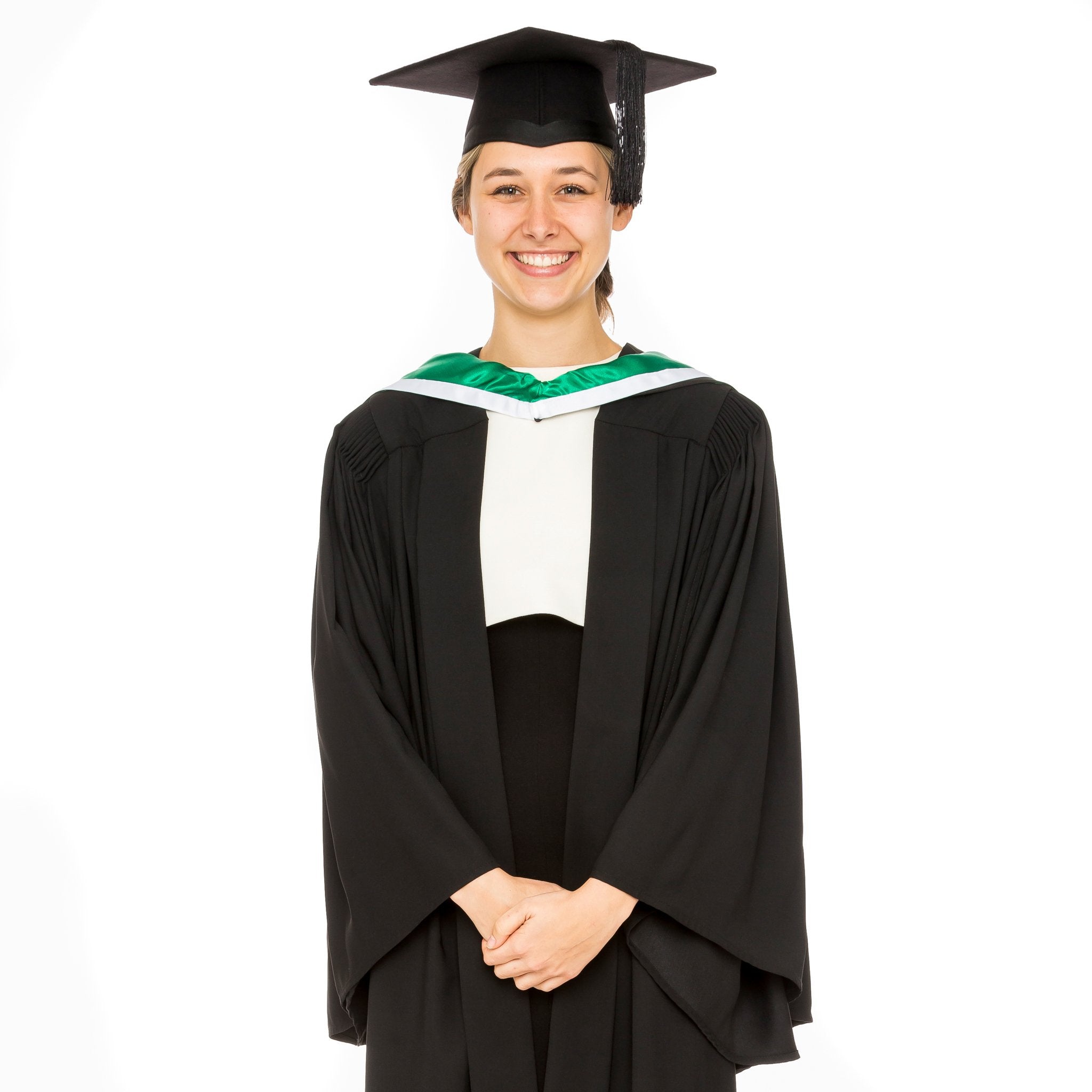 Hire your University of Melbourne Bachelor Graduation Set – Churchill Gowns