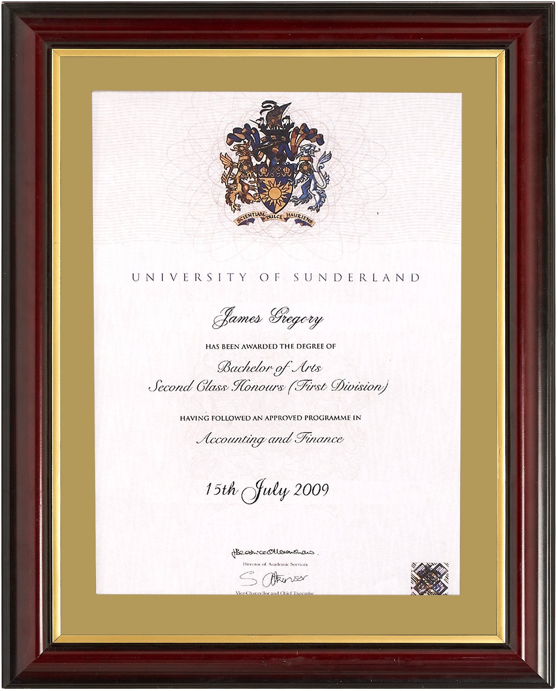 Traditional Degree Frame – Churchill Gowns