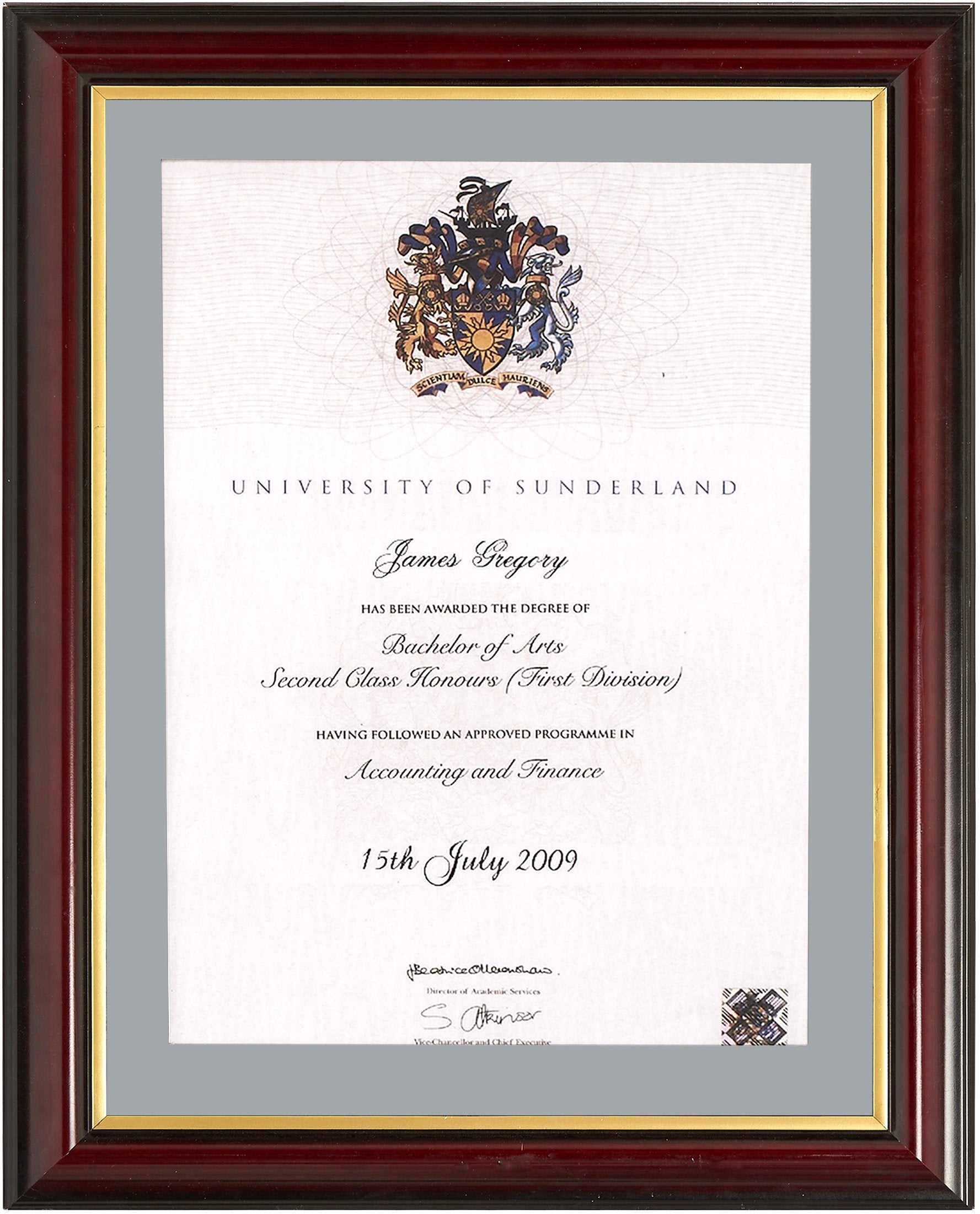Traditional Degree Frame – Churchill Gowns